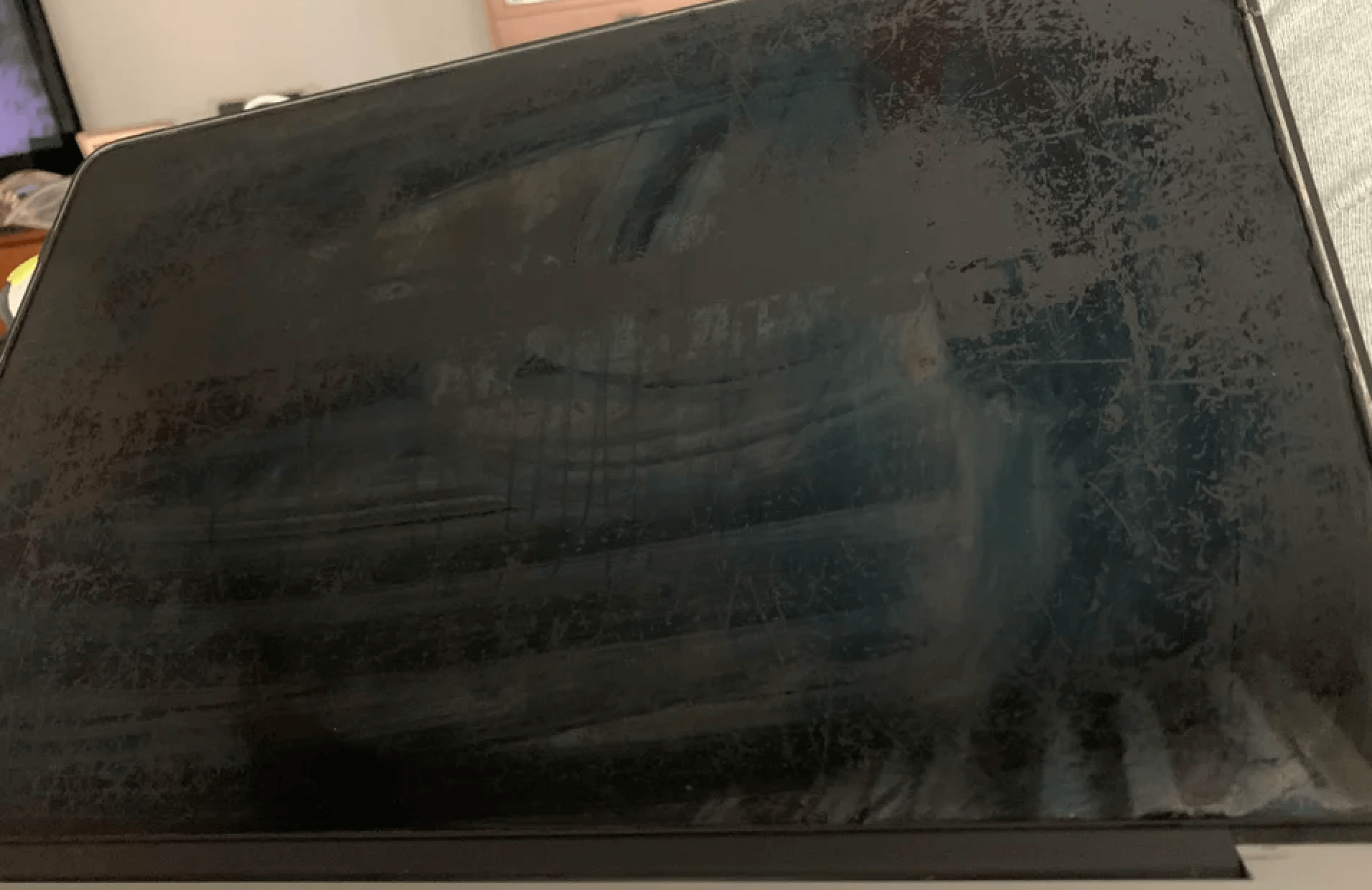 How To Clean a MacBook Screen In 3 Unique Steps